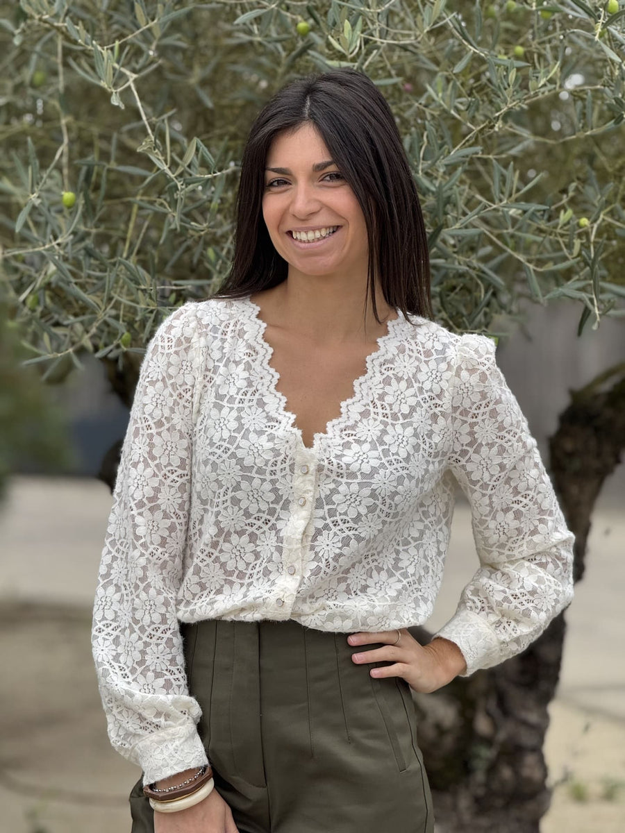 Chemisier Tiffany, à manches longues en dentelle et col V ondulé ...